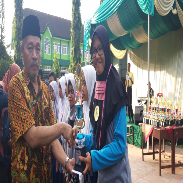 MA Laboratorium UIN SU Medan: Hari Pasar dan Pentas Seni Bentuk ... MA Laboratorium UIN SU Medan: Hari Pasar dan Pentas Seni Bentuk ...